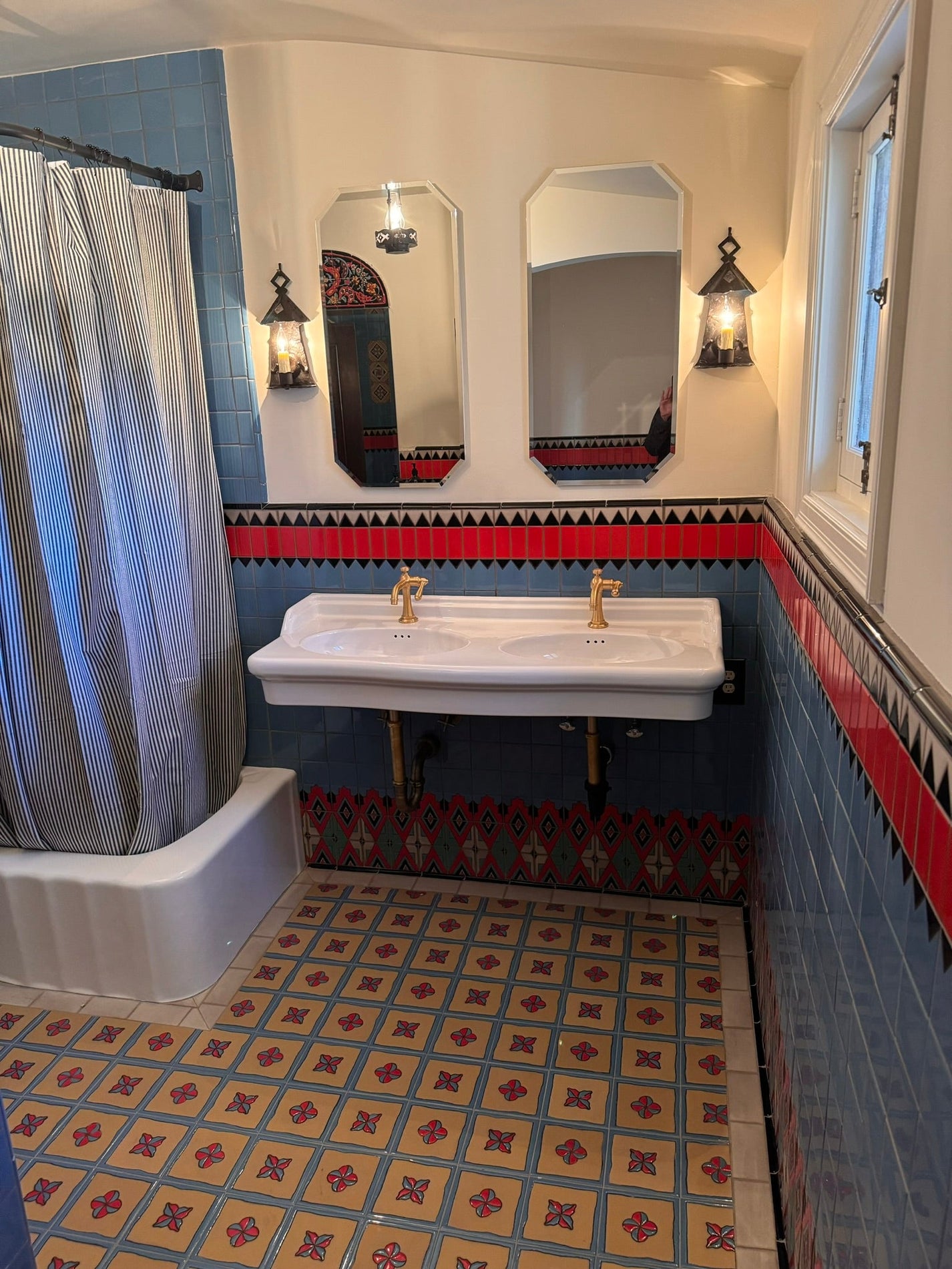 Triangles 4x4, 2x4 – Shop Ceramic Concepts